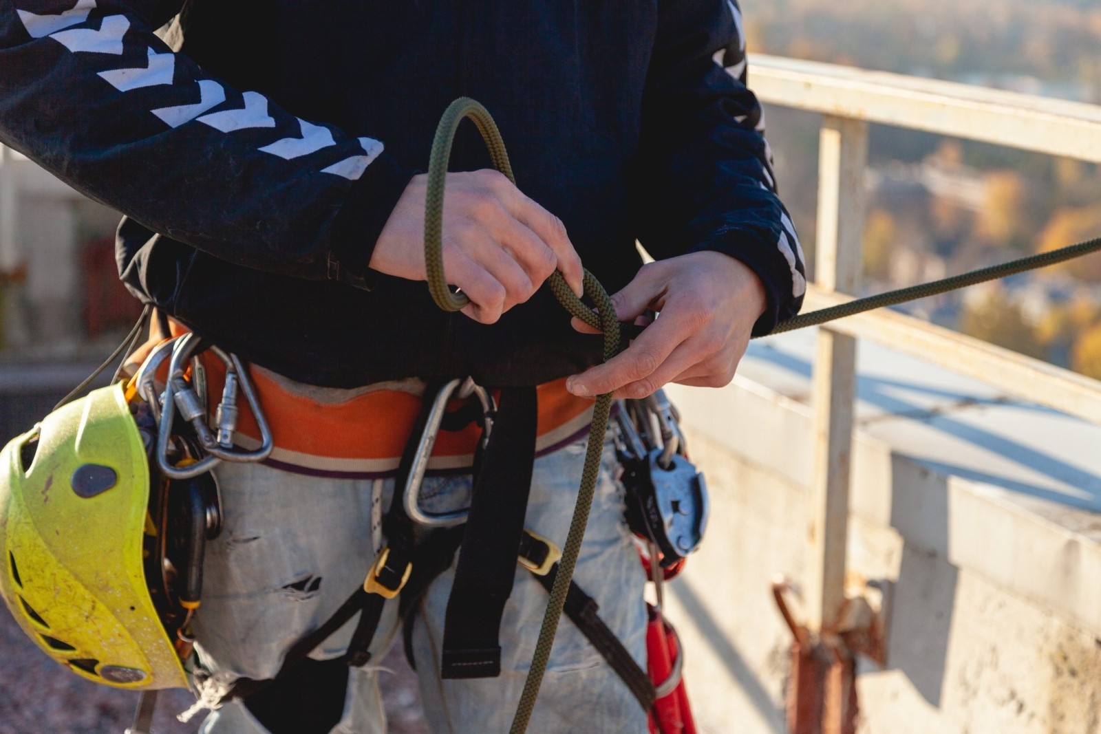 MI Safety - Learning the Ropes: High Angle Rope Rescue Training Course